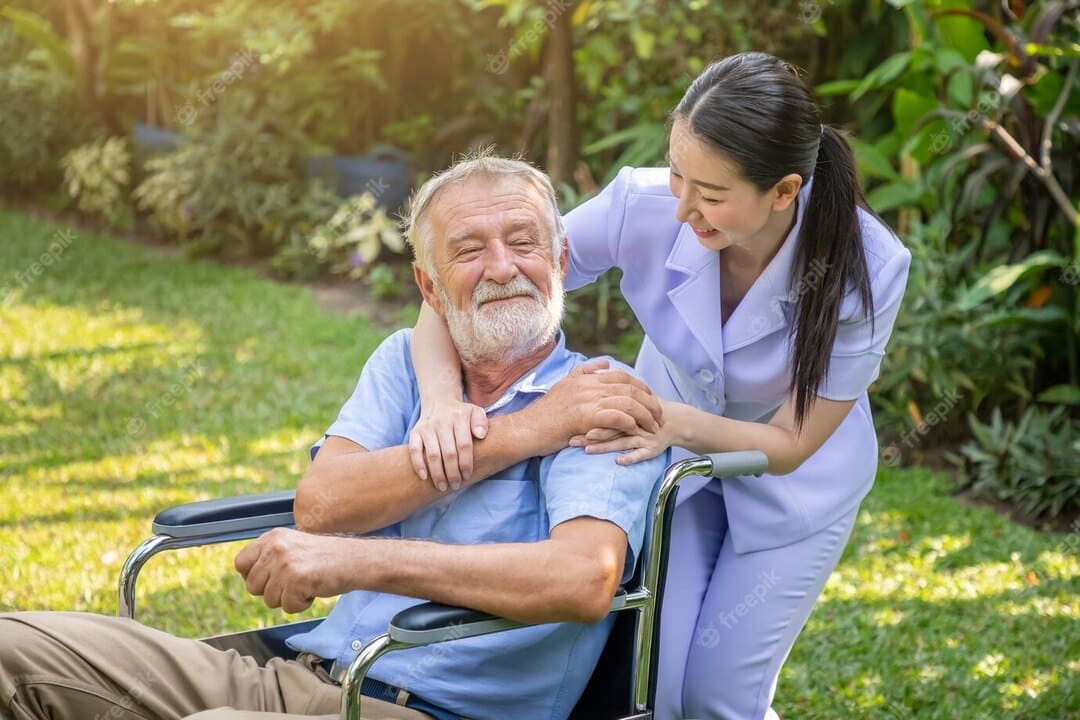Funciones Del Cuidador De Adultos Mayores ️ Funciones Del Cuidador De Adultos Mayores ️